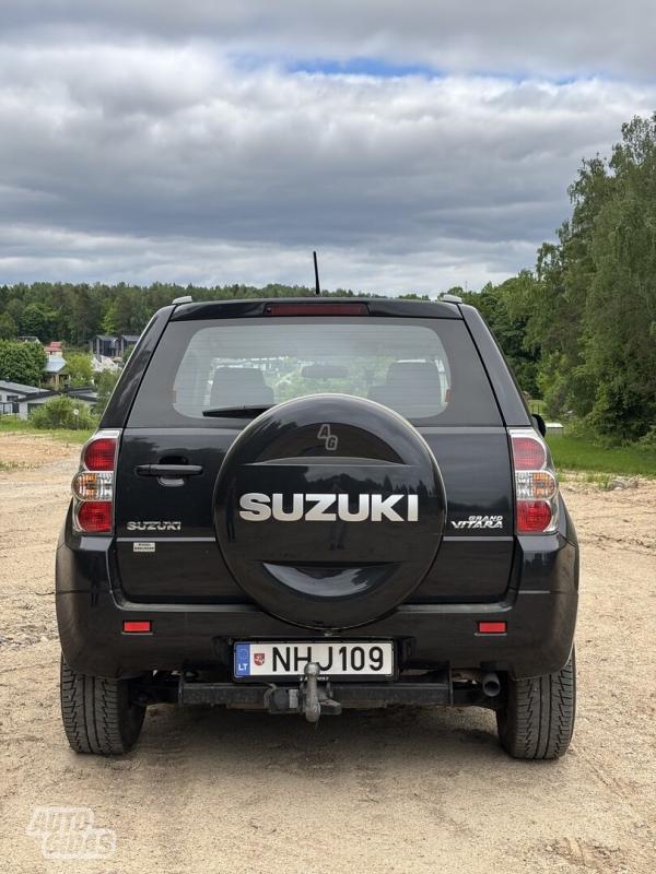Black Suzuki grand-vitara 2014 in Vilnius, with an engine capacity of 1.90 L and mileage of 167 thousand km for 6400 €, photo 4 on AUTOMOTO.COM.LV
