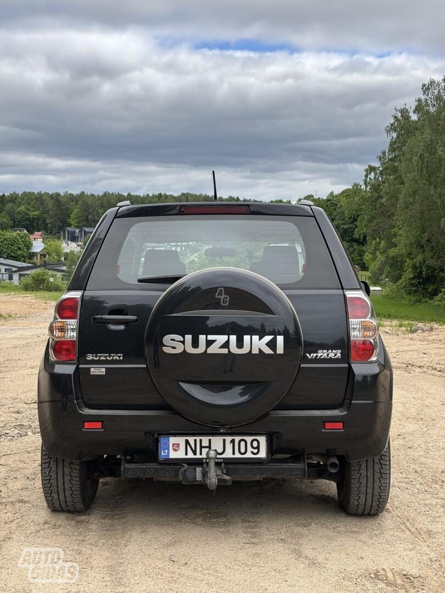 Black Suzuki grand-vitara 2014 in Vilnius, with an engine capacity of 1.90 L and mileage of 167 thousand km for 6400 €, photo 5 on AUTOMOTO.COM.LV