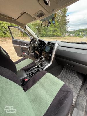Black Suzuki grand-vitara 2014 in Vilnius, with an engine capacity of 1.90 L and mileage of 167 thousand km for 6400 €, photo 7 on AUTOMOTO.COM.LV