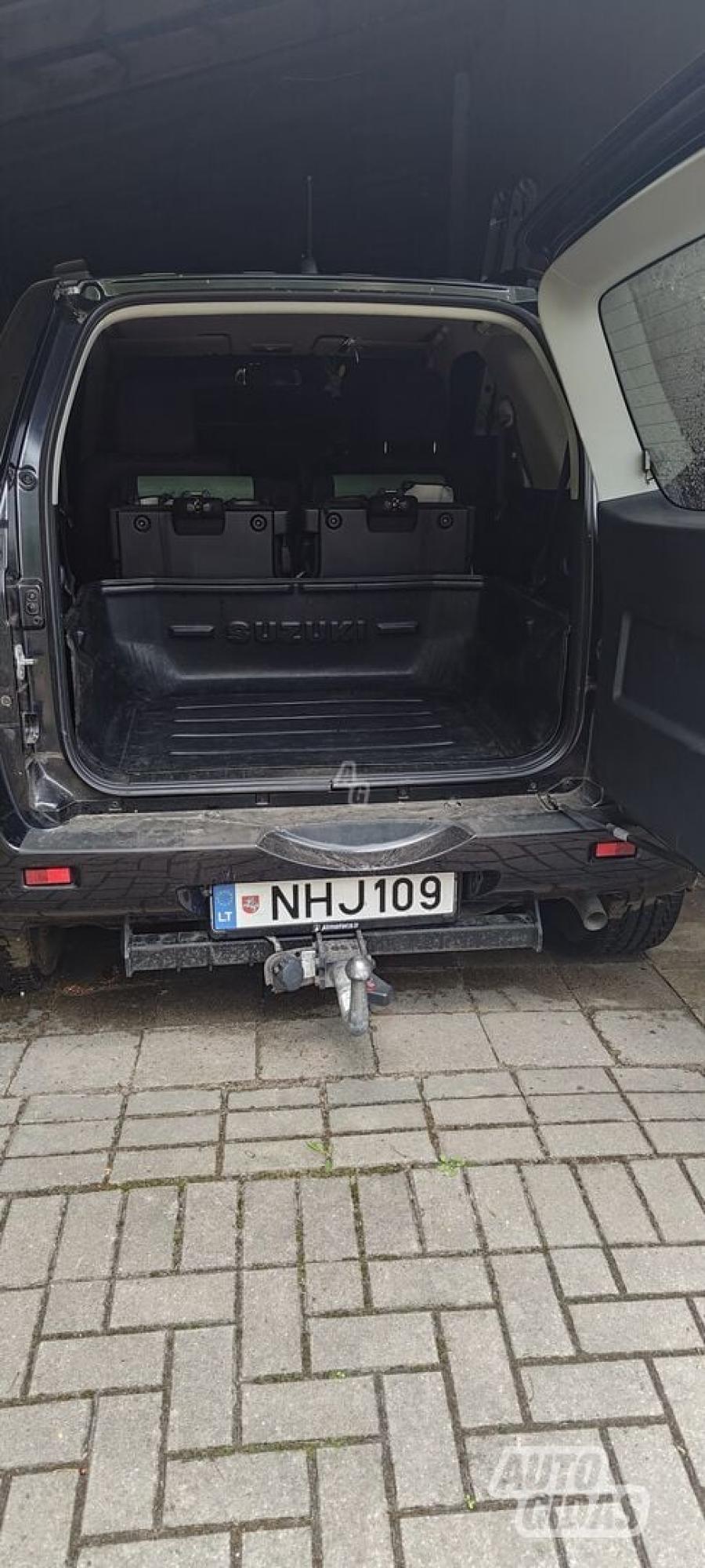 Black Suzuki grand-vitara 2014 in Vilnius, with an engine capacity of 1.90 L and mileage of 167 thousand km for 6400 €, photo 12 on AUTOMOTO.COM.LV