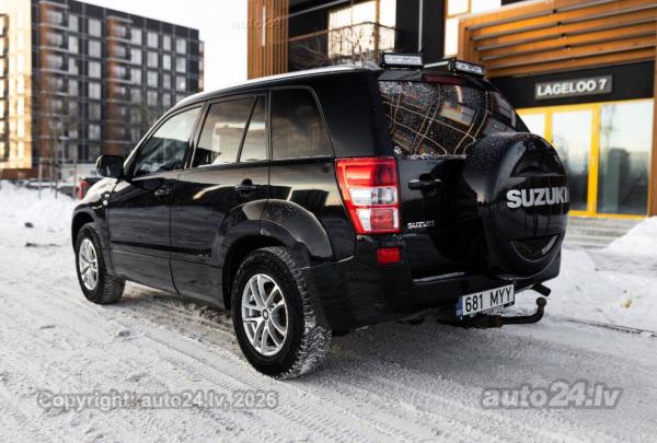Melns Suzuki grand-vitara 2008 Tallina, ar dzinēja tilpumu 1.90 L un nobraukumu 230 tūkst. km par 3990 €, foto 4 vietnē AUTOMOTO.COM.LV