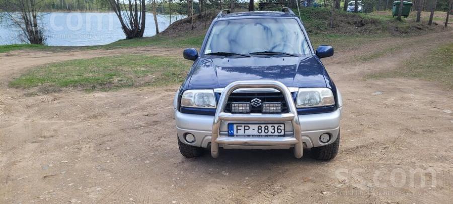 Zils Suzuki grand-vitara 2005 Rēzekne, ar dzinēja tilpumu 2.00 L un nobraukumu 300 tūkst. km par 3250 €, foto 1 vietnē AUTOMOTO.COM.LV