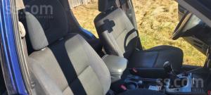 Zils Suzuki grand-vitara 2005 Rēzekne, ar dzinēja tilpumu 2.00 L un nobraukumu 300 tūkst. km par 3250 €, foto 8 vietnē AUTOMOTO.COM.LV