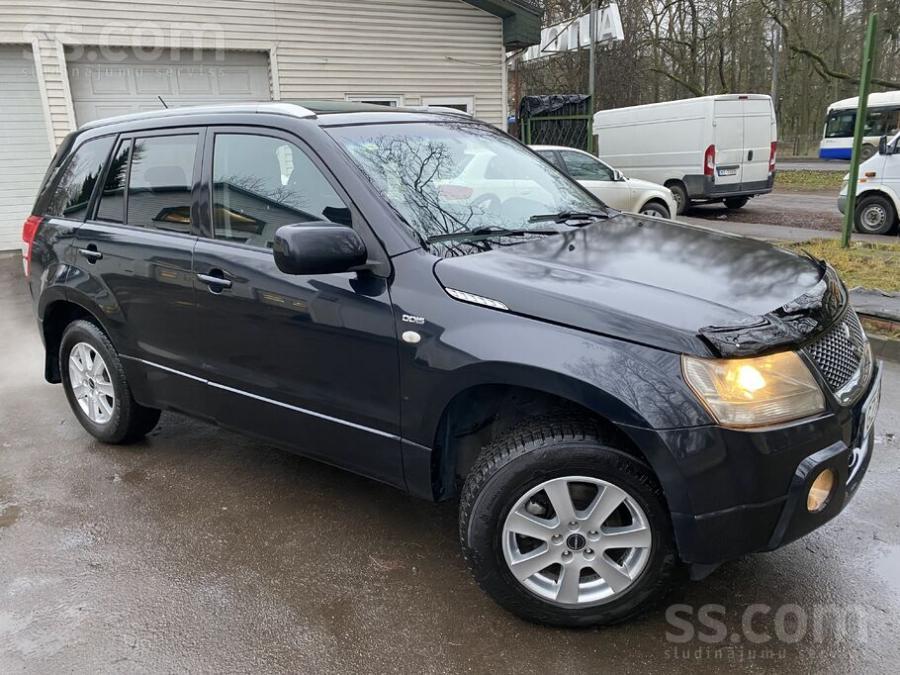 Blue Suzuki grand-vitara 2008 in Riga, with an engine capacity of 1.90 L and mileage of 334 thousand km for 2900 €, photo 2 on AUTOMOTO.COM.LV