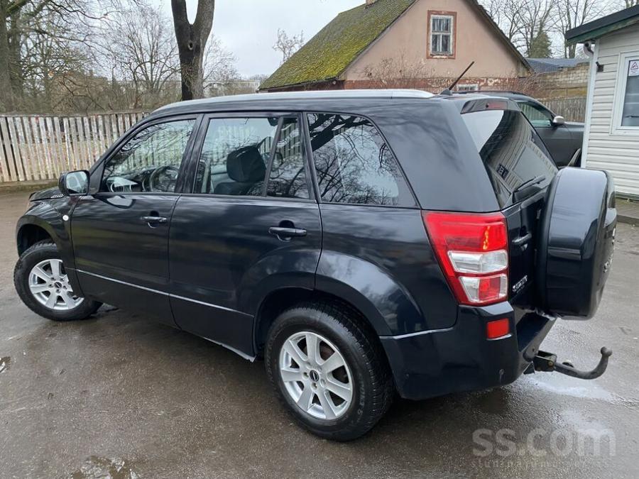 Blue Suzuki grand-vitara 2008 in Riga, with an engine capacity of 1.90 L and mileage of 334 thousand km for 2900 €, photo 5 on AUTOMOTO.COM.LV