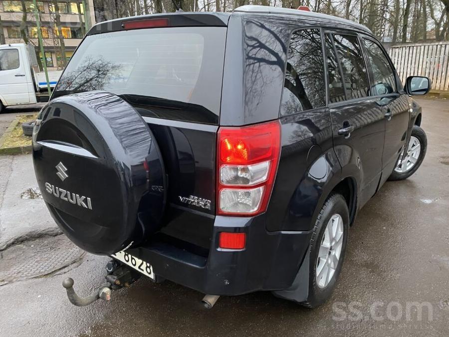 Blue Suzuki grand-vitara 2008 in Riga, with an engine capacity of 1.90 L and mileage of 334 thousand km for 2900 €, photo 7 on AUTOMOTO.COM.LV