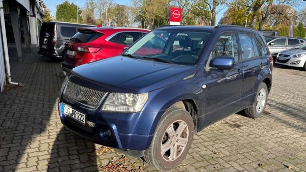 Blue Suzuki grand-vitara 2009 in Siauliai, with an engine capacity of 2.00 L and mileage of 109 thousand km for 3700 €, photo 1 on AUTOMOTO.COM.LV