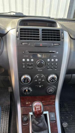 Zils Suzuki grand-vitara 2009 Šauļi, ar dzinēja tilpumu 2.00 L un nobraukumu 109 tūkst. km par 3700 €, foto 10 vietnē AUTOMOTO.COM.LV