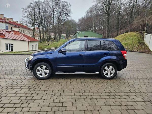 Zils Suzuki grand-vitara 2011 Viļņa, ar dzinēja tilpumu 2.39 L un nobraukumu 160 tūkst. km par 4000 €, foto 9 vietnē AUTOMOTO.COM.LV