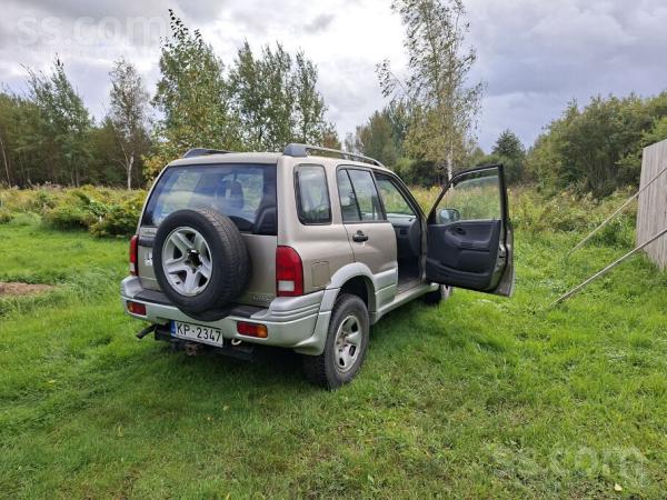Brūns Suzuki grand-vitara 1999 Liepāja, ar dzinēja tilpumu 2.00 L un nobraukumu 285 tūkst. km par 2500 €, foto 5 vietnē AUTOMOTO.COM.LV