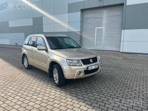 Brown Suzuki grand-vitara 2008 in Dobele, with an engine capacity of 2.00 L and mileage of 260 thousand km for 3550 €, photo  on AUTOMOTO.COM.LV