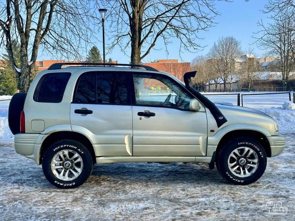 Suzuki grand-vitara 2000 in Silute, with an engine capacity of 2.00 L and mileage of 275 thousand km for 2999 €, photo 5 on AUTOMOTO.COM.LV