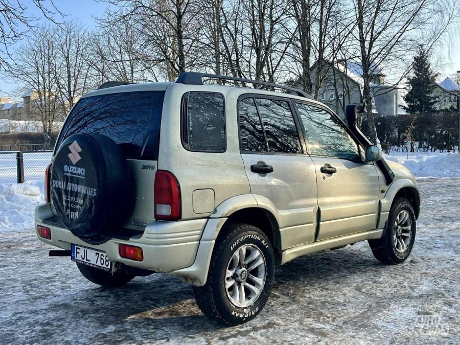 Suzuki grand-vitara 2000 in Silute, with an engine capacity of 2.00 L and mileage of 275 thousand km for 2999 €, photo 7 on AUTOMOTO.COM.LV