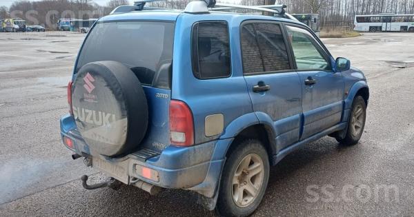 Suzuki grand-vitara 2003 Liepāja, ar dzinēja tilpumu 2.00 L un nobraukumu 350 tūkst. km par 950 €, foto 3 vietnē AUTOMOTO.COM.LV