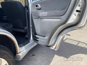 Suzuki grand-vitara 2004 Tallina, ar dzinēja tilpumu 2.00 L un nobraukumu 124 tūkst. km par 3700 €, foto 10 vietnē AUTOMOTO.COM.LV