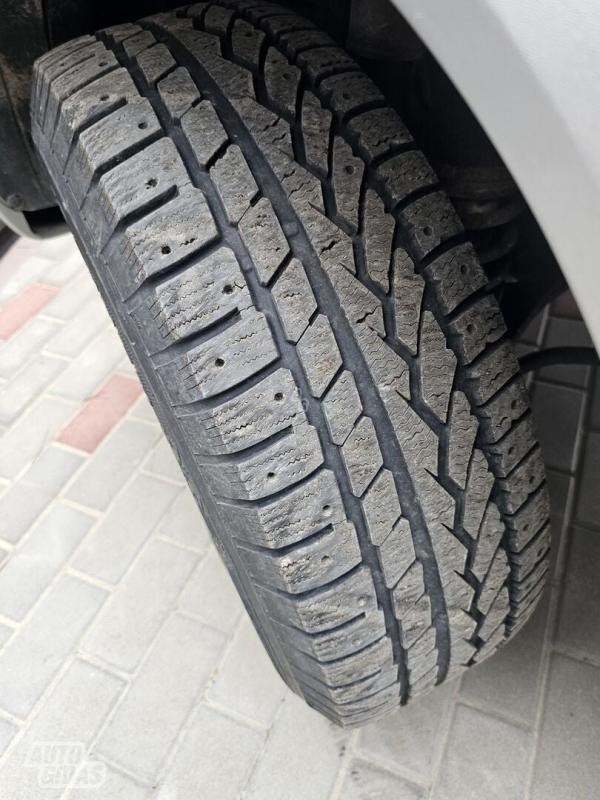 Suzuki grand-vitara 2005 Utena, ar dzinēja tilpumu 2.00 L un nobraukumu 194 tūkst. km par 4900 €, foto 6 vietnē AUTOMOTO.COM.LV