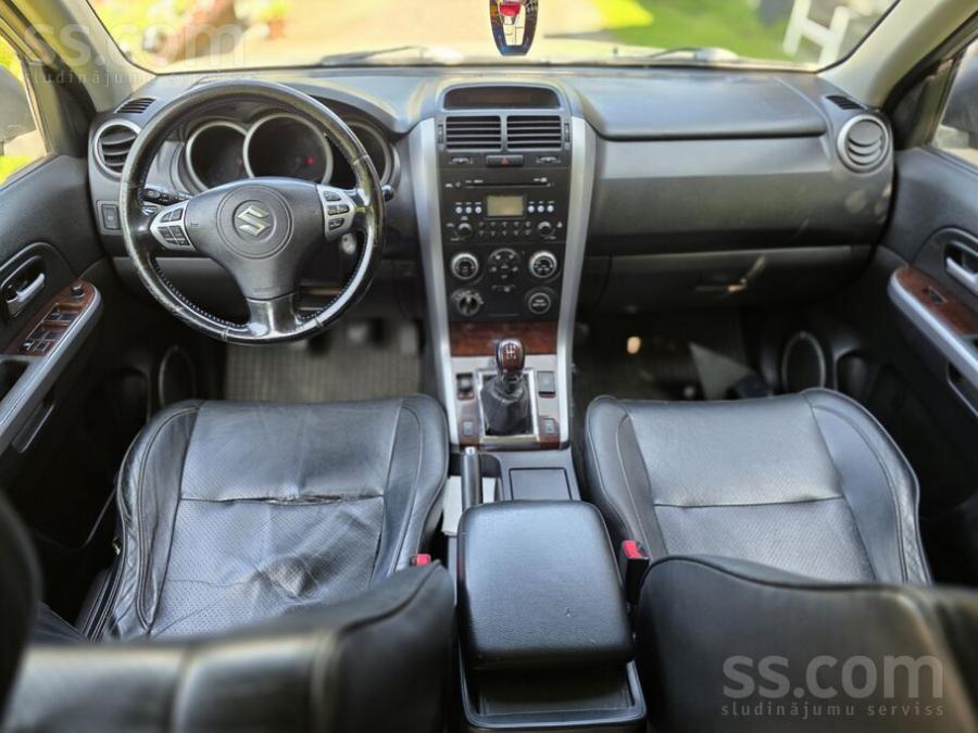 Suzuki grand-vitara 2006 in Riga, with an engine capacity of 1.90 L and mileage of 220 thousand km for 1700 €, photo 7 on AUTOMOTO.COM.LV