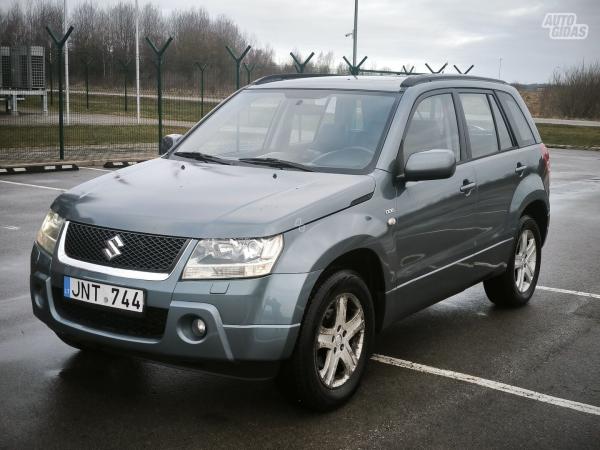 Suzuki grand-vitara 2006 in Telschi, with an engine capacity of 1.90 L and mileage of 282 thousand km for 2300 €, photo 1 on AUTOMOTO.COM.LV