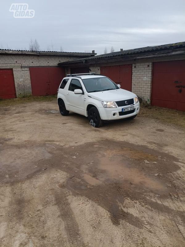 Suzuki grand-vitara 2007 in Vilnius, with an engine capacity of 1.90 L and mileage of 245 thousand km for 2650 €, photo 4 on AUTOMOTO.COM.LV