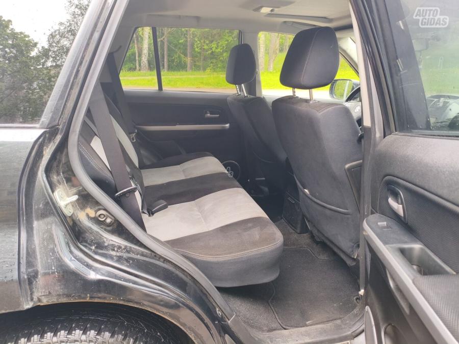 Suzuki grand-vitara 2007 Visaginas, ar dzinēja tilpumu 1.90 L un nobraukumu 193 tūkst. km par 3400 €, foto 11 vietnē AUTOMOTO.COM.LV