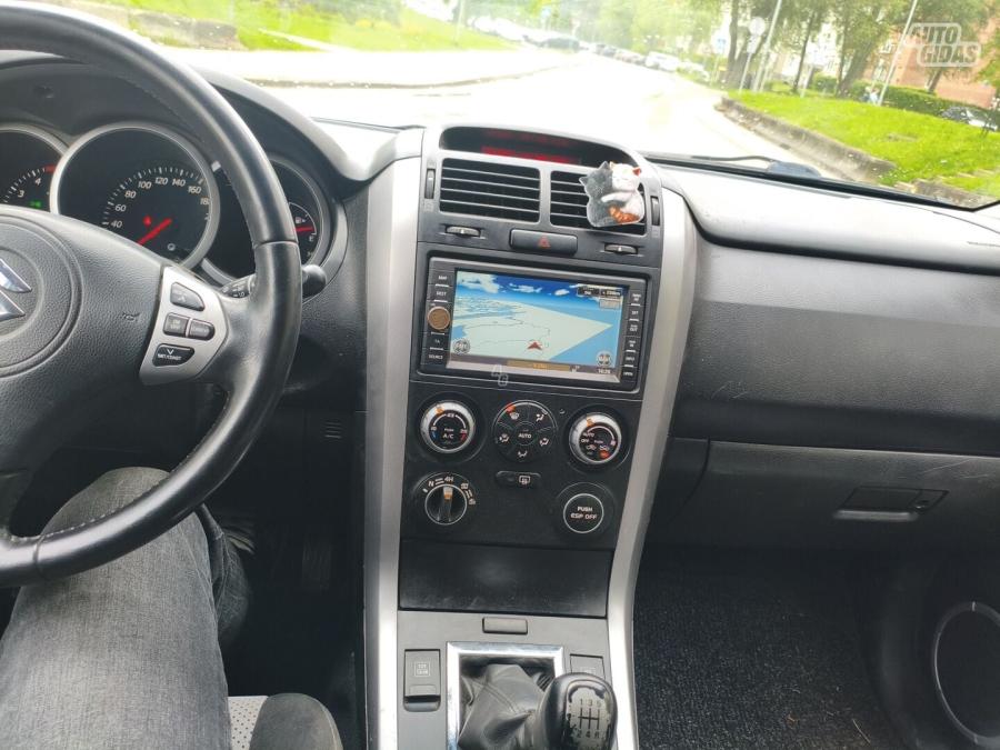 Suzuki grand-vitara 2007 Visaginas, ar dzinēja tilpumu 1.90 L un nobraukumu 193 tūkst. km par 3400 €, foto 14 vietnē AUTOMOTO.COM.LV