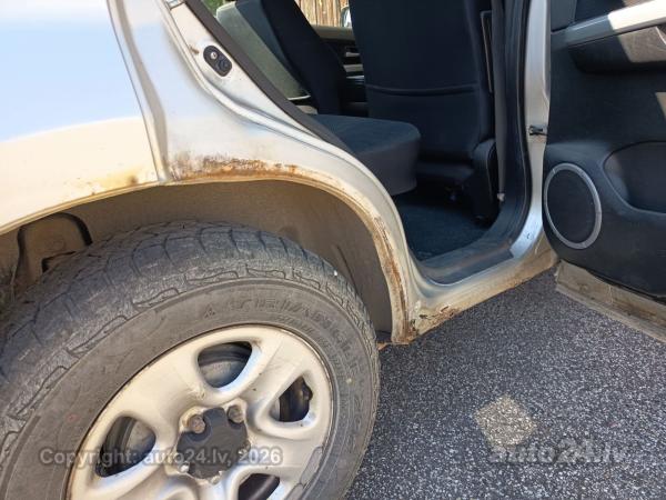 Suzuki grand-vitara 2007 in Tallinn, with an engine capacity of 2.00 L and mileage of 344 thousand km for 1500 €, photo 10 on AUTOMOTO.COM.LV