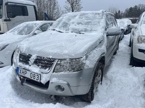 Suzuki grand-vitara 2010 Šakiai, ar dzinēja tilpumu 2.40 L un nobraukumu 210 tūkst. km par 1900 €, foto 1 vietnē AUTOMOTO.COM.LV