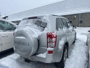 Сузуки Гранд Витара 2010 в Шакяй, объемом двигателя 2.40 л и пробегом 210 тыс. км за 1900 €, фото 3 на AUTOMOTO.COM.LV