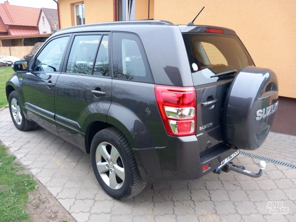 Suzuki grand-vitara 2011 in Gargzdai, with an engine capacity of 1.90 L and mileage of 224 thousand km for 4950 €, photo 5 on AUTOMOTO.COM.LV