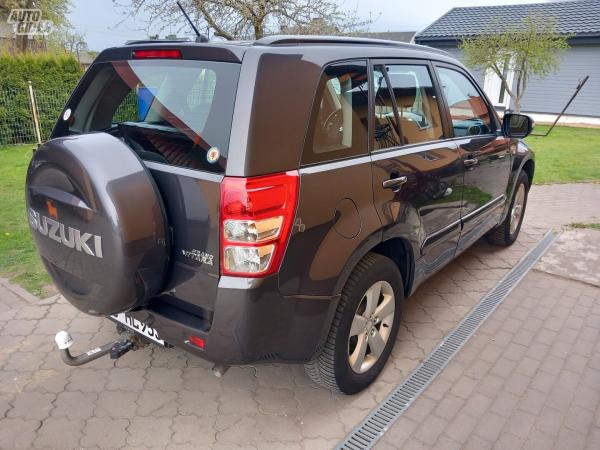 Suzuki grand-vitara 2011 in Gargzdai, with an engine capacity of 1.90 L and mileage of 224 thousand km for 4950 €, photo 7 on AUTOMOTO.COM.LV
