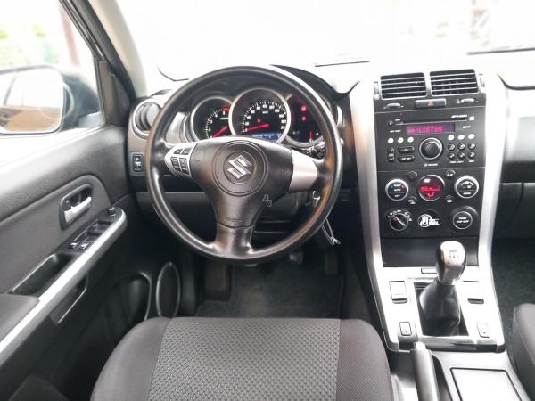 Suzuki grand-vitara 2011 in Gargzdai, with an engine capacity of 1.90 L and mileage of 224 thousand km for 4950 €, photo 9 on AUTOMOTO.COM.LV