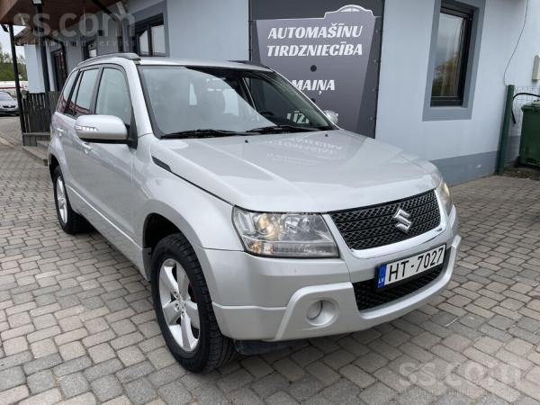 Suzuki grand-vitara 2011 Talsi, ar dzinēja tilpumu 2.40 L un nobraukumu 252 tūkst. km par 4400 €, foto 1 vietnē AUTOMOTO.COM.LV