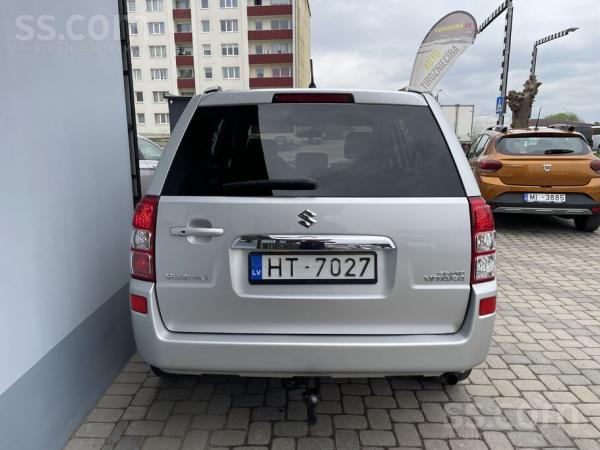 Suzuki grand-vitara 2011 Talsi, ar dzinēja tilpumu 2.40 L un nobraukumu 252 tūkst. km par 4400 €, foto 4 vietnē AUTOMOTO.COM.LV