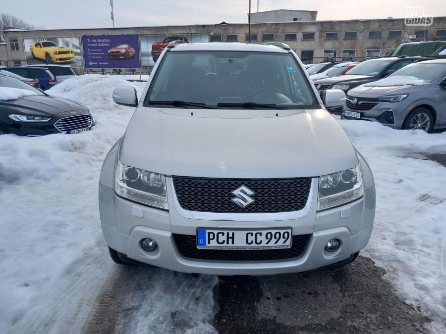 Suzuki grand-vitara 2012 in Klaipeda, with an engine capacity of 1.90 L and mileage of 184 thousand km for 5300 €, photo 2 on AUTOMOTO.COM.LV