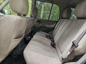 Green Suzuki grand-vitara 1998 in Utena, with an engine capacity of 2.00 L and mileage of 258 thousand km for 950 €, photo 8 on AUTOMOTO.COM.LV