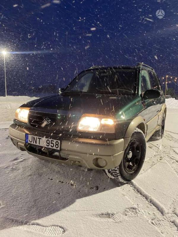Zaļš Suzuki grand-vitara 2002 Širvintos, ar dzinēja tilpumu 2.00 L un nobraukumu 221 tūkst. km par 2400 €, foto 1 vietnē AUTOMOTO.COM.LV