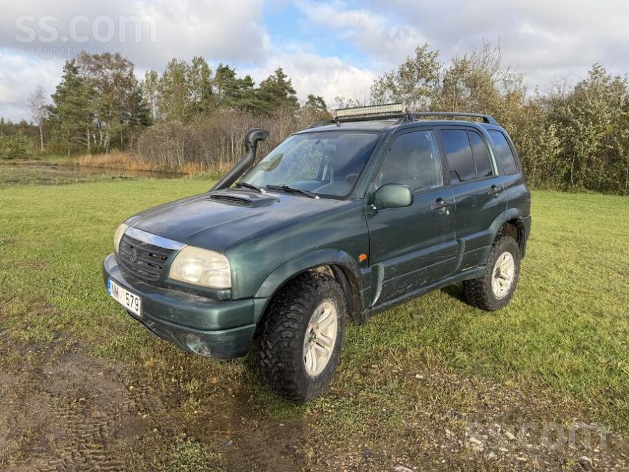 Zaļš Suzuki grand-vitara 2003 Liepāja, ar dzinēja tilpumu 2.00 L un nobraukumu 275 tūkst. km par 3200 €, foto 6 vietnē AUTOMOTO.COM.LV