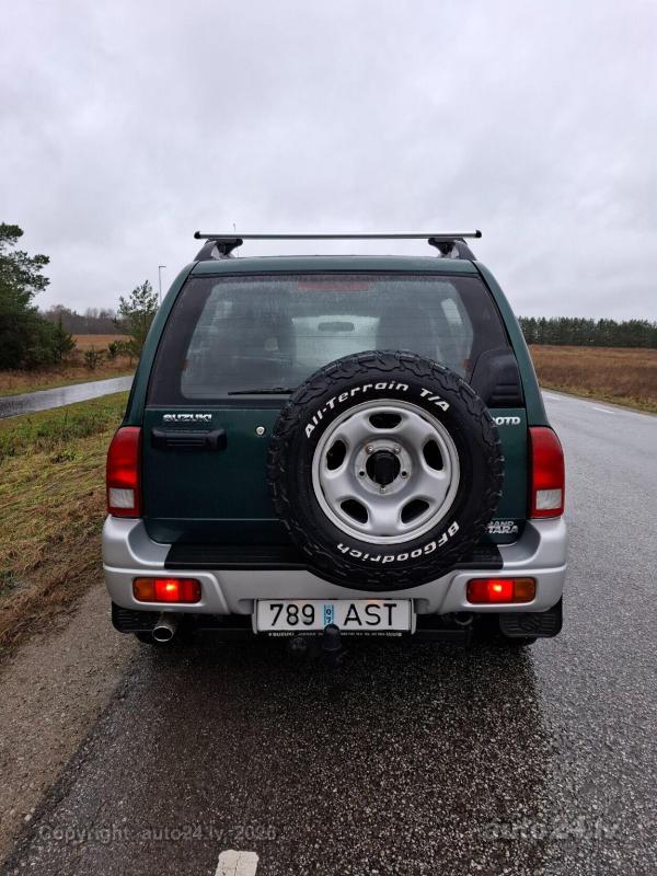 Green Suzuki grand-vitara 2004 in Tallinn, with an engine capacity of 2.00 L and mileage of 322 thousand km for 3700 €, photo 4 on AUTOMOTO.COM.LV