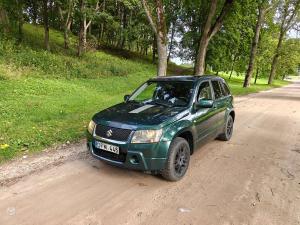 Green Suzuki grand-vitara 2007 in Vilnius, with an engine capacity of 2.00 L and mileage of 171 thousand km for 3350 €, photo  on AUTOMOTO.COM.LV