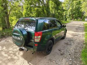 Zaļš Suzuki grand-vitara 2007 Viļņa, ar dzinēja tilpumu 2.00 L un nobraukumu 171 tūkst. km par 3350 €, foto 5 vietnē AUTOMOTO.COM.LV