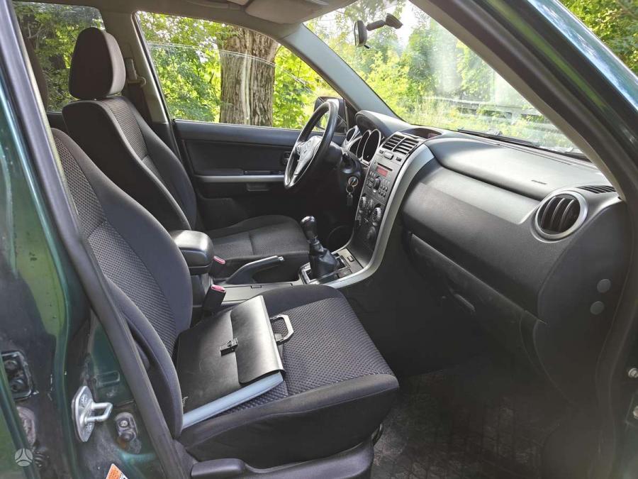Zaļš Suzuki grand-vitara 2007 Viļņa, ar dzinēja tilpumu 2.00 L un nobraukumu 171 tūkst. km par 3350 €, foto 11 vietnē AUTOMOTO.COM.LV