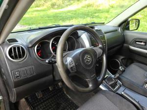 Zaļš Suzuki grand-vitara 2007 Viļņa, ar dzinēja tilpumu 2.00 L un nobraukumu 171 tūkst. km par 3350 €, foto 15 vietnē AUTOMOTO.COM.LV