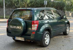 Green Suzuki grand-vitara 2008 in Vilnius, with an engine capacity of 2.00 L and mileage of 165 thousand km for 2950 €, photo 5 on AUTOMOTO.COM.LV