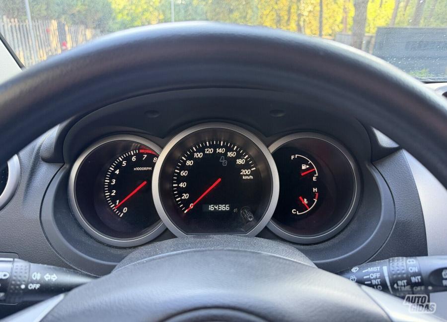 Green Suzuki grand-vitara 2008 in Vilnius, with an engine capacity of 2.00 L and mileage of 165 thousand km for 2950 €, photo 14 on AUTOMOTO.COM.LV