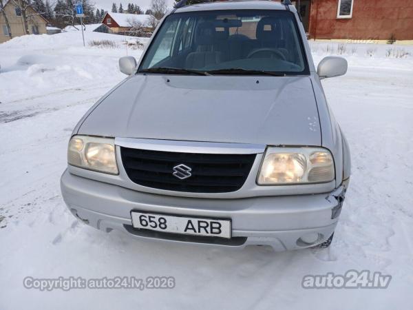 Pelēks Suzuki grand-vitara 2002 Tallina, ar dzinēja tilpumu 2.00 L un nobraukumu 255 tūkst. km par 1050 €, foto 1 vietnē AUTOMOTO.COM.LV