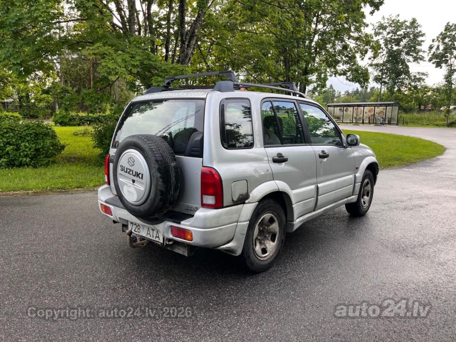 Pelēks Suzuki grand-vitara 2004 Tallina, ar dzinēja tilpumu 2.00 L un nobraukumu 0 tūkst. km par 1500 €, foto 5 vietnē AUTOMOTO.COM.LV