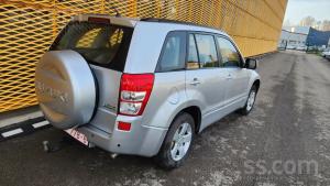 Pelēks Suzuki grand-vitara 2006 Ogre, ar dzinēja tilpumu 1.90 L un nobraukumu 0 tūkst. km par 3300 €, foto 4 vietnē AUTOMOTO.COM.LV