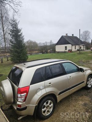 Pelēks Suzuki grand-vitara 2006 Aizkraukle, ar dzinēja tilpumu 1.90 L un nobraukumu 300 tūkst. km par 4699 €, foto 7 vietnē AUTOMOTO.COM.LV