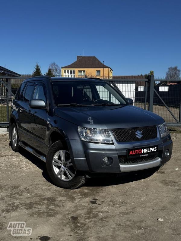 Grey Suzuki grand-vitara 2006 in Klaipeda, with an engine capacity of 1.90 L and mileage of 230 thousand km for 3500 €, photo 4 on AUTOMOTO.COM.LV