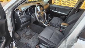 Grey Suzuki grand-vitara 2006 in Ogre, with an engine capacity of 1.90 L and mileage of 0 thousand km for 2500 €, photo 8 on AUTOMOTO.COM.LV